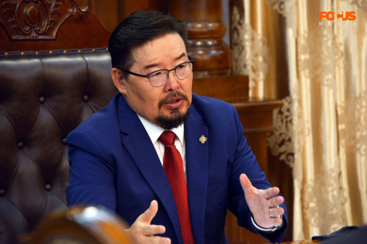 Г Занданшатарын тэргүүлсэн Засгийн газрын анхны ээлжит хуралдаан болж байна